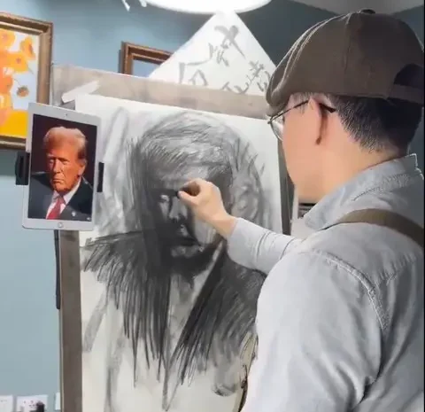 السياسي - فيديو مدهش لفنان رسم ترامب بطريقة صادمة